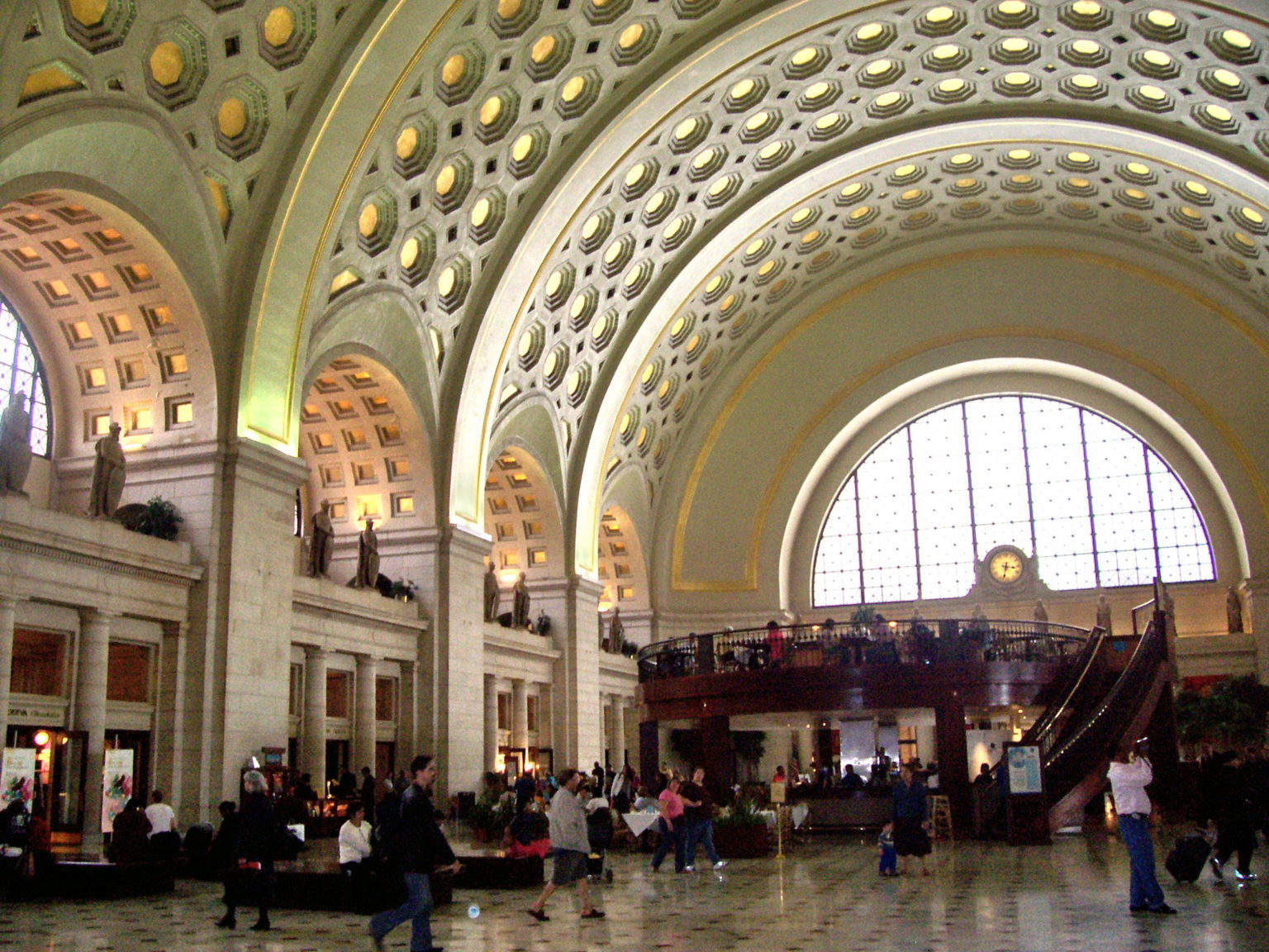 Makeover in Gold for Washington’s Union Station • The Gilders' Studio